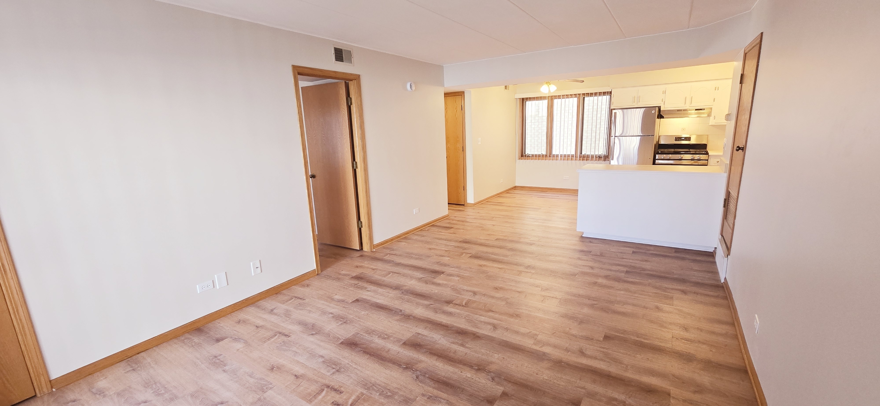 Home [blackoaksrealtyllc.managebuilding.com]